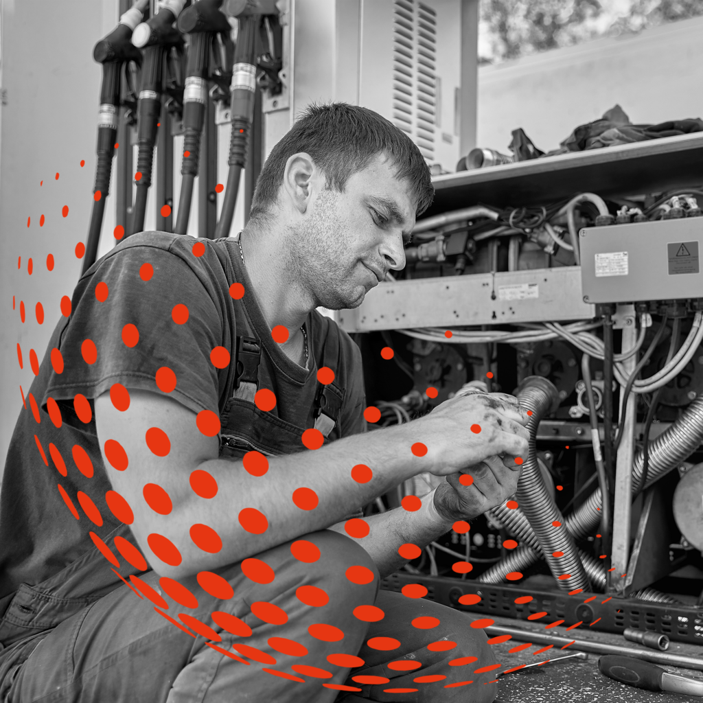 Why effective contractor performance management is critical on a forecourt. - Techniche